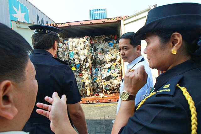 Plastic scrap imports: China begins two-month crackdown • Recycling International