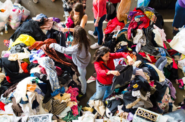 Recycled polyester under scrutiny over microplastic pollution ...